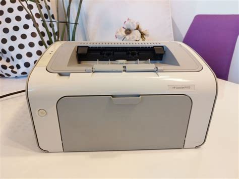 HP Laserjet 1102, ispravan, s tonerom, povoljno prodajem