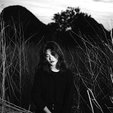 Qin Feng 在 Instagram 上发布：“ Bw Xelfies Portraitgames Portraitshoot