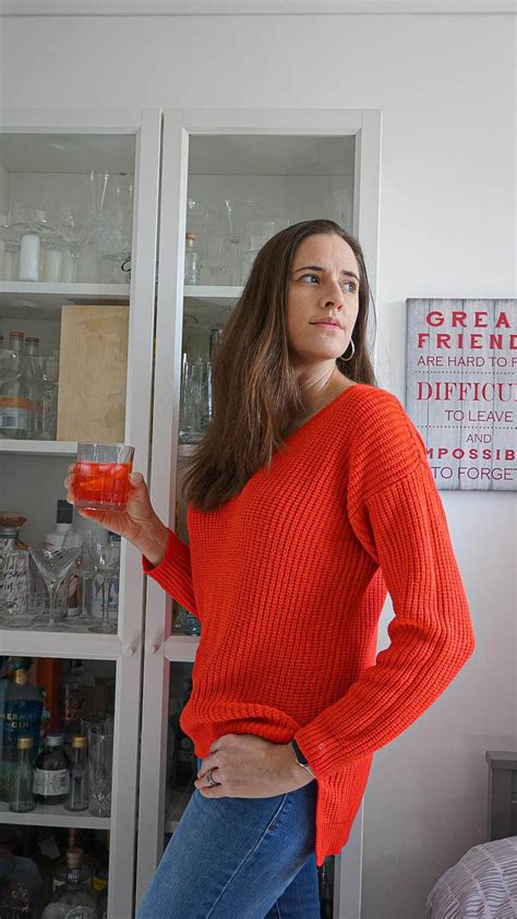 Meet The Mixologist Christine Perrett From Socialgingirl Casual