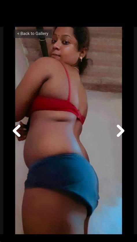 Kerala Mallu Aunty Showing Nudes To Lover ThisVid