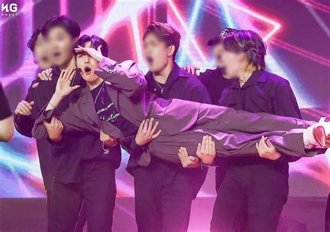 Gallery เบื้องหลังคอนเสิร์ต Golden Wave Concert 2020 Kjhs Wind
