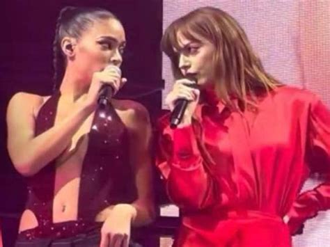 Elodie Sul Palco Con Annalisa Il Duetto Che Infiamma I Social Corriereit