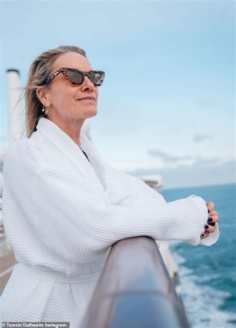 Tamzin Outhwaite 54 Shows Off Her Incredible Figure In A Daring