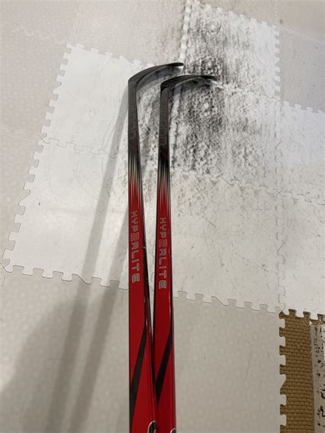 Red Senior Left Hand P28 Vapor Hyperlite 2 Hockey Stick Sidelineswap