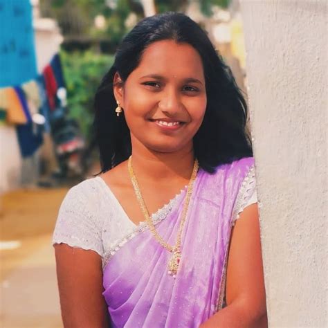 Jyothi ️🤍 Honeyk2003 • Threads Say More