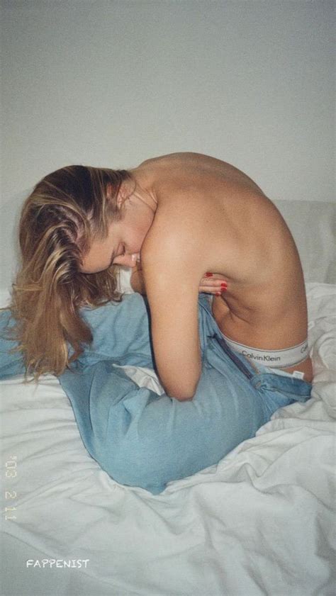 Olivia Ponton Topless And Sexy Underwear Photoshoot Fappenist