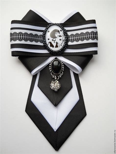 Картинки по запросу украшения из галстуков | Fabric jewelry, Ribbon ...
