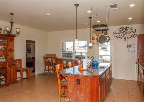 117 S Vista St Fowler Ca 93625 Redfin