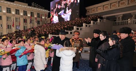 북한 건군절 75주년 야간열병식 개최