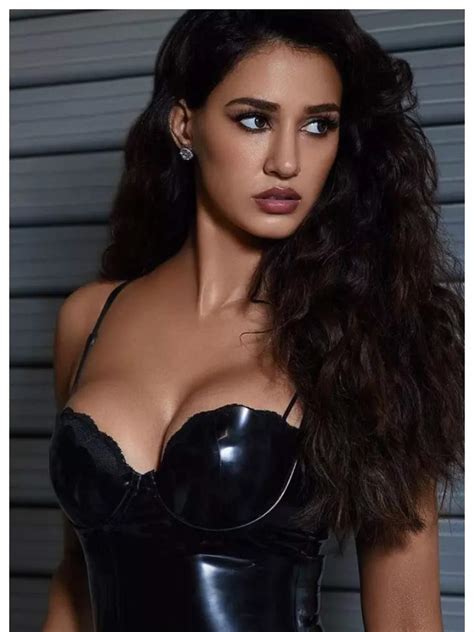10 Times Disha Patani Aced The Glam Game On Instagram Times Of India