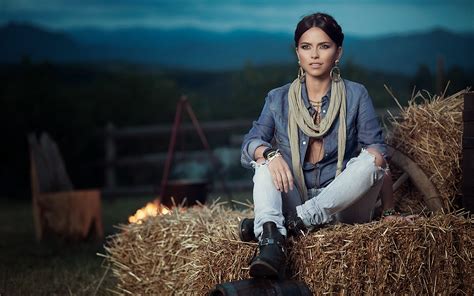 Wallpapersity Elena Alexandra Apostoleanu Full Hd Wallpapers