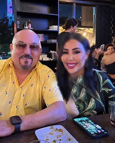 این خواننده ایرانی شوگر ددی زن جوان شد جنجال زن چهارم سندی که باور نمی کنید