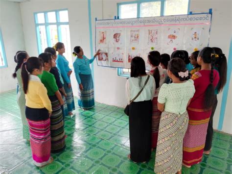 မက်မန်းမြို့၌ ကလေးအလုပ်သမားပပျောက်ရေး အသိပညာပေး နံရံကပ်စာစောင်ပြသ
