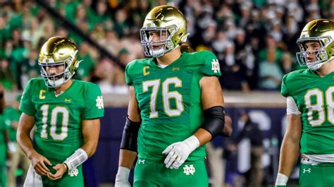Notre Dame Tackle Joe Alt Earns Walter Camp All American Honors