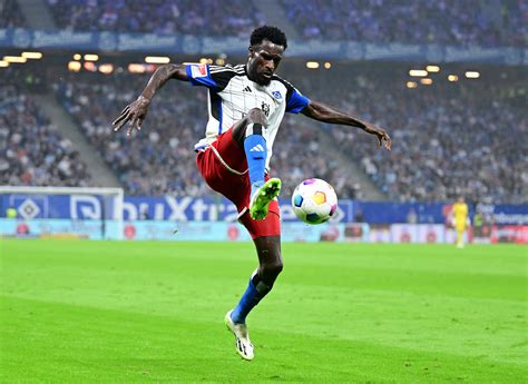 Hsv Müsste Gehalt Deutlich Erhöhen So Ist Der Stand Beim Vertrags