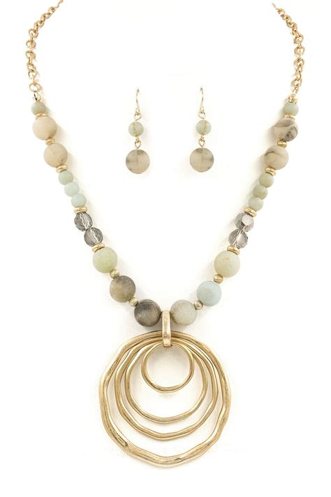 Semi Precious Stone Circle Pendant Necklace Necklaces