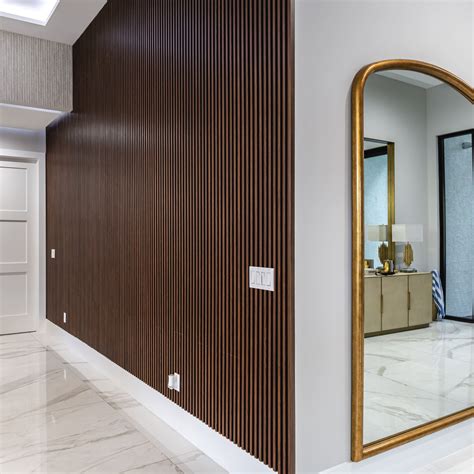 Classic Style Walnut Wood Decofigura Usa