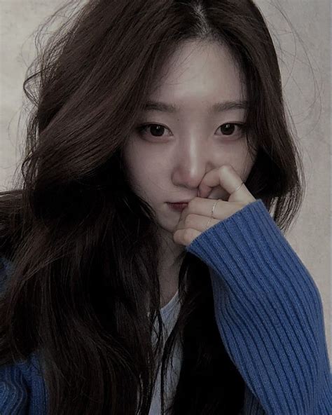Pin En Dark Icon Chaeyeon Jung