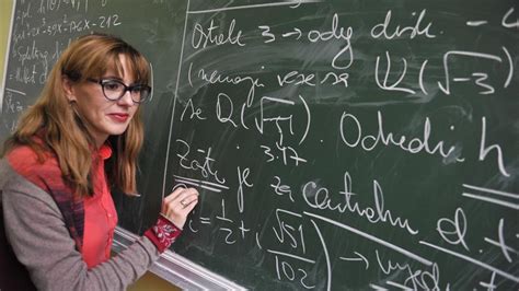 Bosanka Među Svjetskom Elitom Profesorica Lejla Smajlović Na Spisku Uredničkog Kolegija