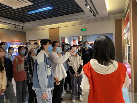 迎国庆铭使命 刑事法学院学生第二党支部开展主题党日活动 西北政法大学刑事法学院