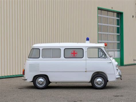 “911 What Is Your Emergency” “someone On Rcutewheels Has Fainted