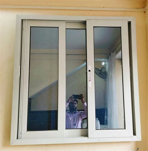 Aluminum Glass Sliding Window At ₹ 280sq Ft Aluminium Sliding Window