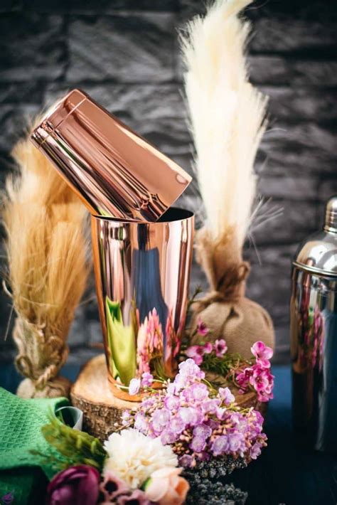 Types Of Cocktail Shakers