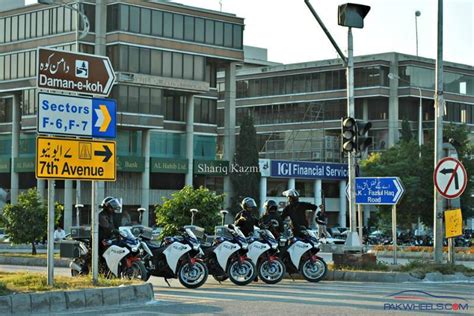 Islamabad Police Has New Hondas Heavy Bikes Honda Bikes Pakwheels