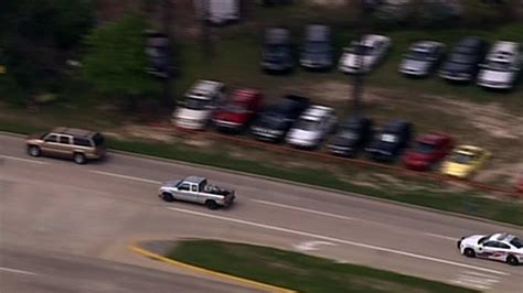 High Speed Pursuit Ends At Home In Nw Harris County Abc7 Chicago