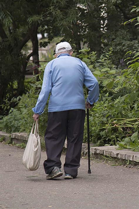 Managing Wandering Behavior In Dementia Seniors Memory Care Community Solutions