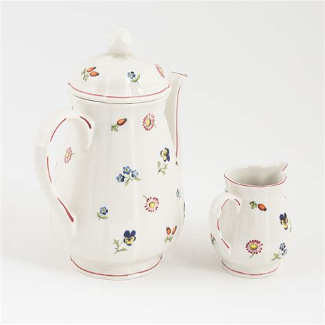 A Piece Porcelain Petite Fleur Dining Service Villeroy Bosch Bukowskis