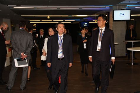 驻波兰大使徐坚陪同交通运输部副部长何建中出席第二届中国—中东欧国家交通部长会议