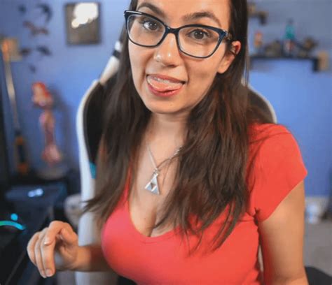 Im Cumming For Mommys Big Breasts Rtrishahershbergermilf