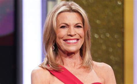 Vanna White Pulls Met Gala Inspired Dresses On Wheel Of Fortune