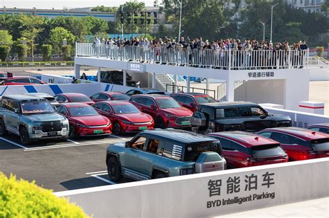 行业首个智驾架构，比亚迪璇玑正式亮相 搜狐汽车 搜狐网