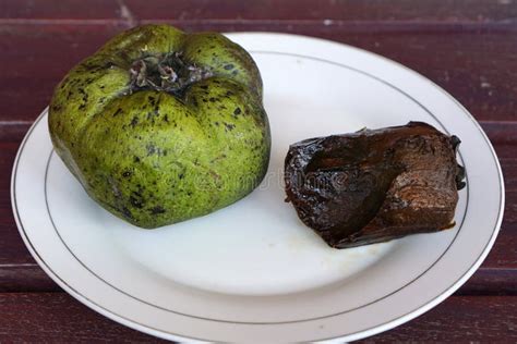 The Black Sapote Also Known As The Chocolate Pudding Fruit Exotic
