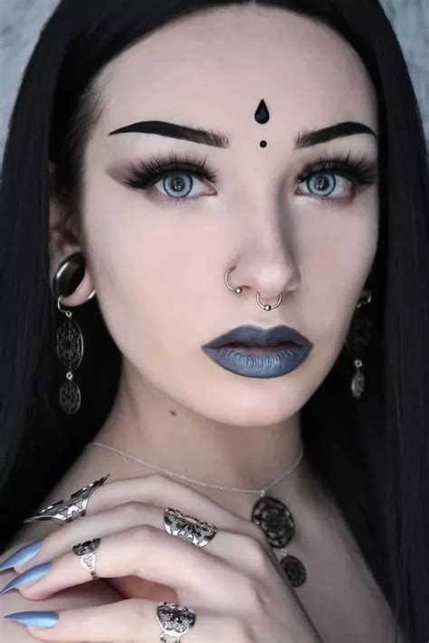 10 Breathtaking Goth Makeup Looks You Need To Try Nel 2024