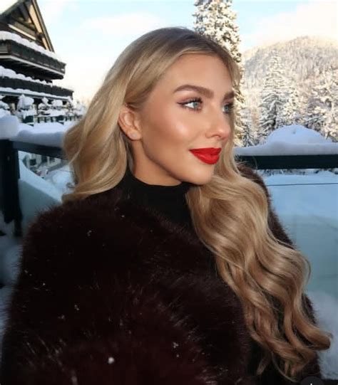 Alexa Breit Alter Karriere Instagram Erfolg And Privatleben Umpromiwelt