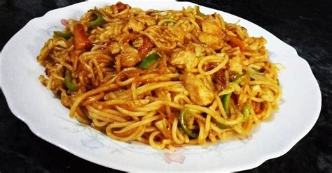 Chicken Chowmein Recipe By Iqra Junaid Cookpad