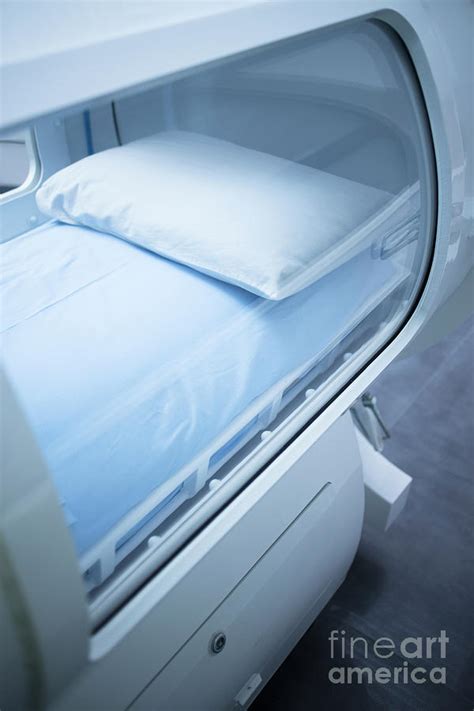 Hyperbaric Oxygen Therapy Chamber Photograph By Edwardolive Yay