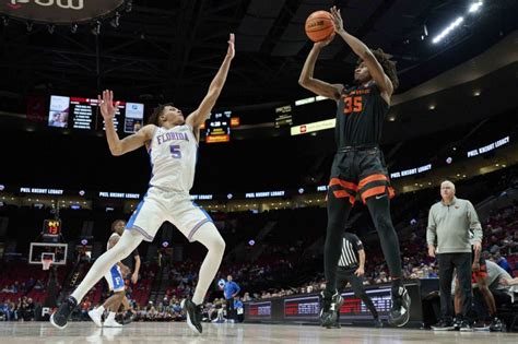 Washington Vs Oregon State Game Simulator 1000 Pm Et 1212022