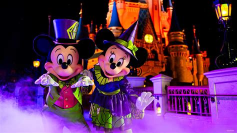 Disney Halloween Tokyo Chase