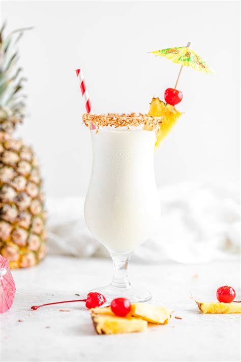 Piña Colada Milkshake ~ Recipe Queenslee Appétit
