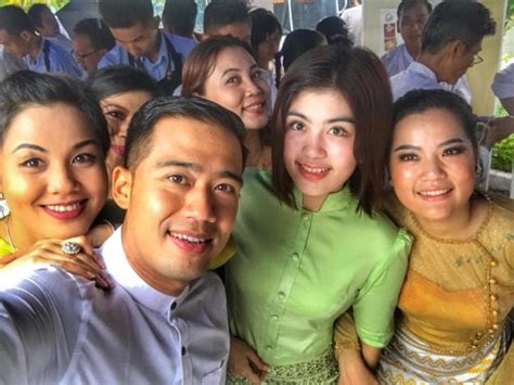 ရုပ်ရှင်သက်ကြီးပူဇော်ပွဲမှာ မုန့်ဟင်းခါးအလှူလုပ်ခဲ့တဲ့ စိုးပြည့်သဇင