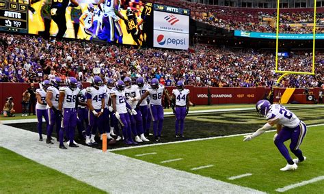 Vikings 2022 Report Card Defense