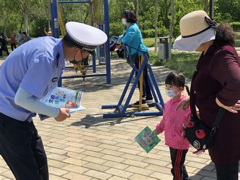 交通安全不放假 大庆交警支队针对学生群体 全面开展暑期交通安全宣传澎湃号·政务澎湃新闻 The Paper