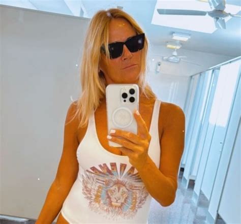 Con A Os As Est Hoy Elizabeth M Rquez La Supermodelo De Los Del Staff De Pancho Dotto