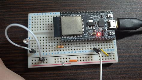 Esp32でタッチセンサーを使ってlチカする（スイッチとしての使用） Wak Tech