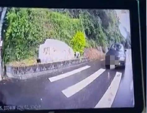 狹路相逢！遊覽車、小客車會車不相讓 警調查揪「他的錯」 社會 中時