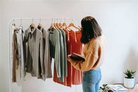 5 Tips Memulai Bisnis Pakaian Yang Menjanjikan Lis Menulis